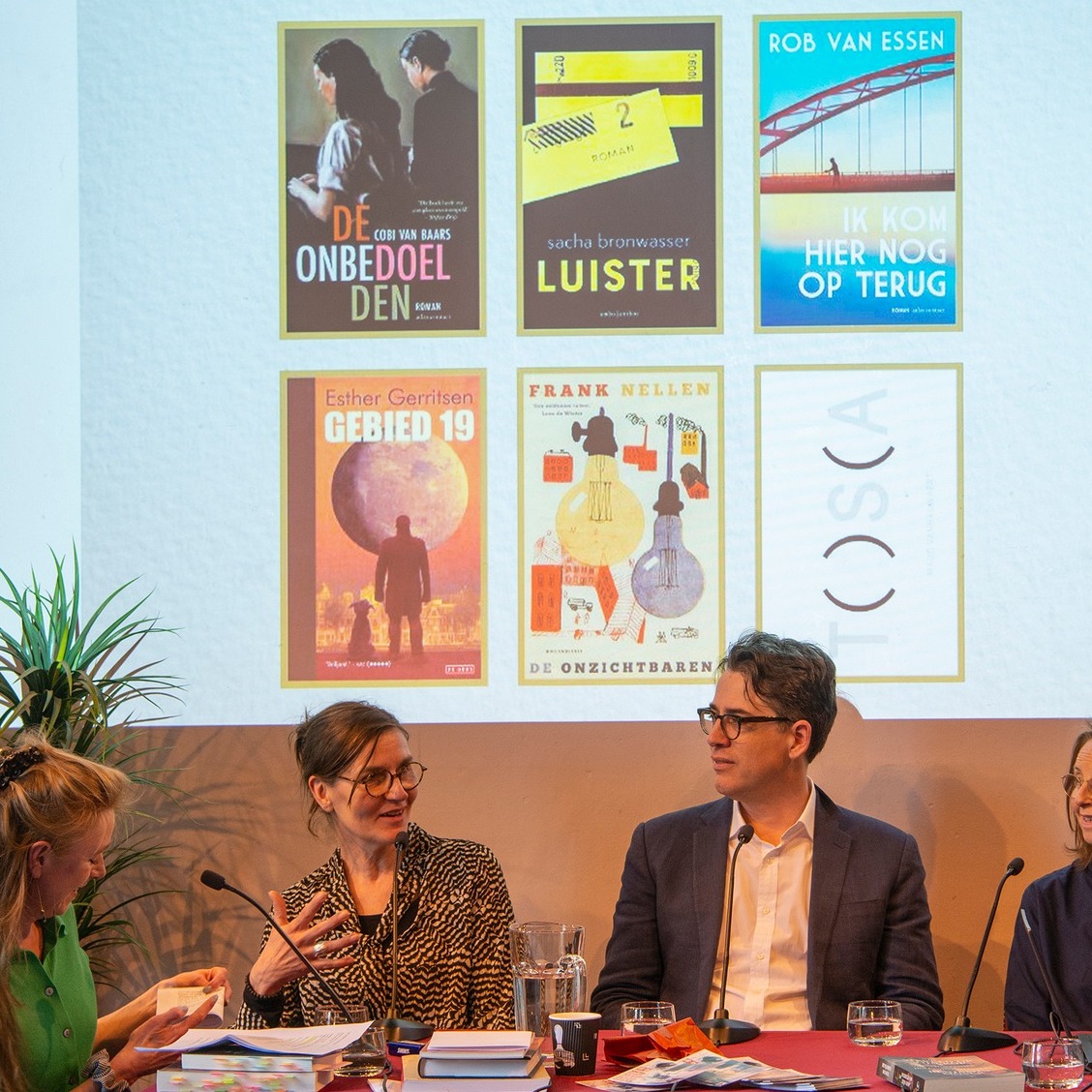 Mr. Amazon - Atlas Contact : Atlas Contact